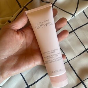 Mary Kay | Skincare | Moisture Renewing Gel Mask By Mary Kay | Poshmark